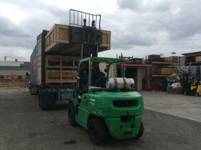 Container Blocking and Bracing for Shipping Containers - Diversified ...